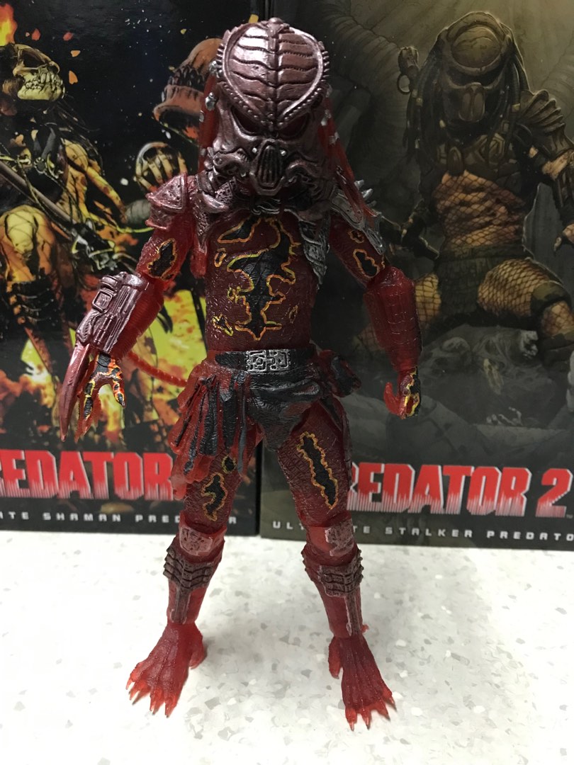 正版 Neca Lava Planet Predator, 興趣及遊戲, 玩具 & 遊戲類 - Carousell