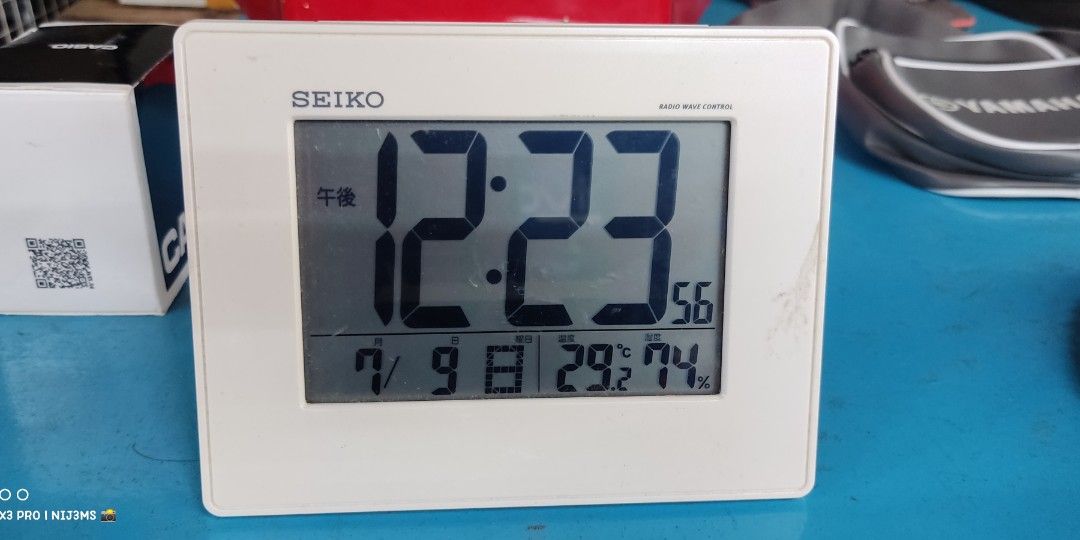 Original seiko radio wave control, Furniture & Home Living, Home Decor ...
