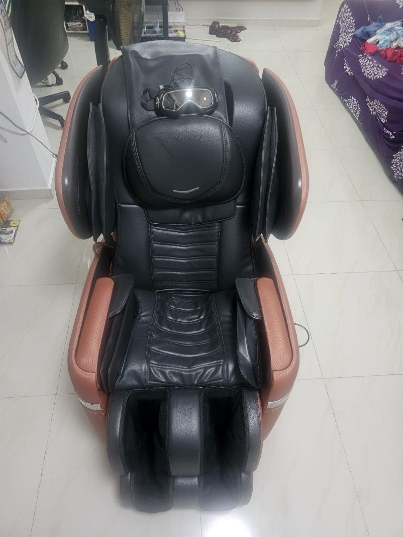 Osim OS_890 Divine V Massage Chair, Health & Nutrition, Massage Devices ...
