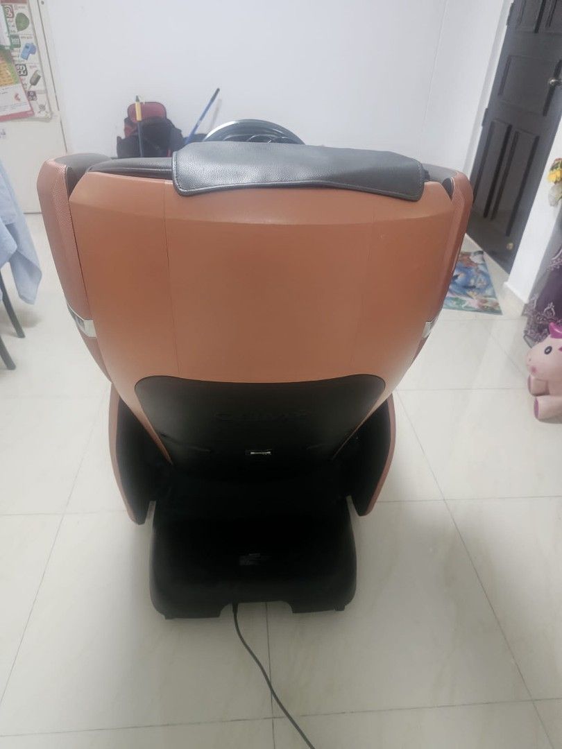 Osim OS_890 Divine V Massage Chair, Health & Nutrition, Massage Devices ...