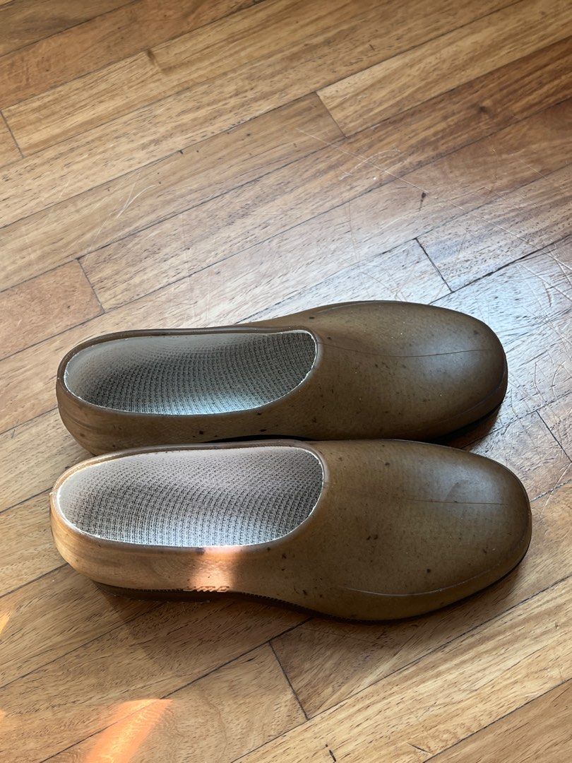 Plasticana Clogs, Women's Fashion, Footwear, Flats & Sandals on Carousell