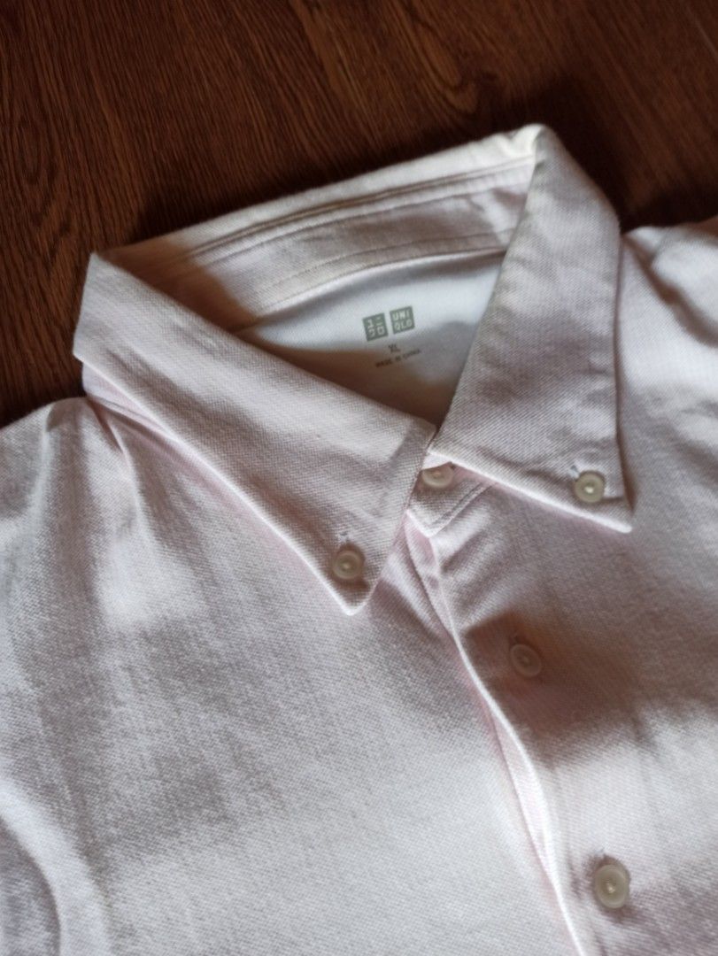 polo Shirt Uniqlo putih original XL Airism Dryex, Fesyen Pria, Pakaian ...