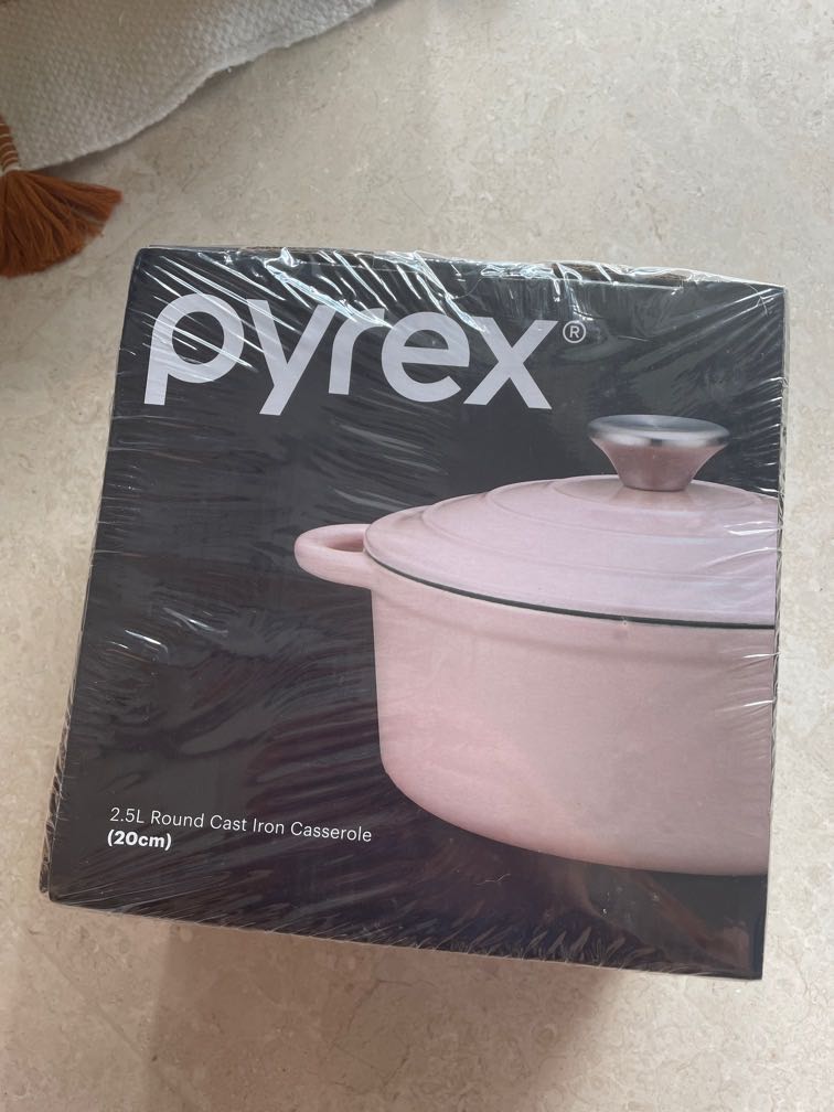 Pyrex 2.5L Round Cast Iron Casserole, Furniture & Home Living ...