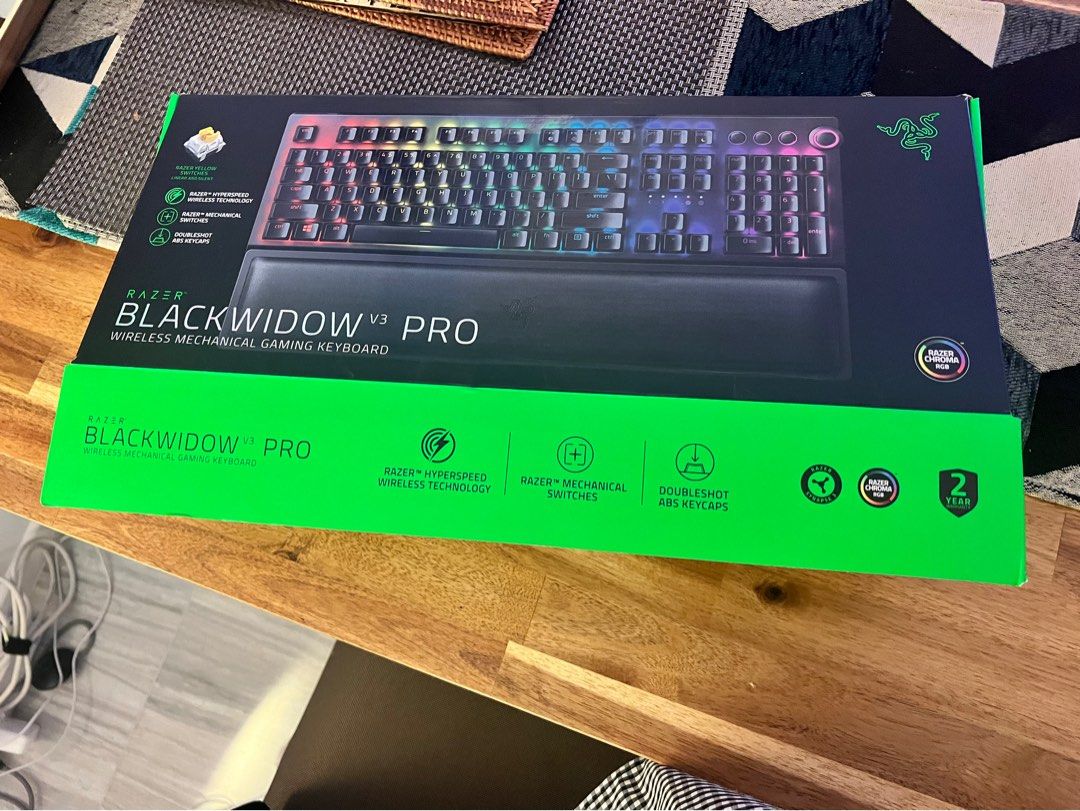 Razor Blackwidow v3 Pro wireless mechanical gaming keyboard, Computers ...