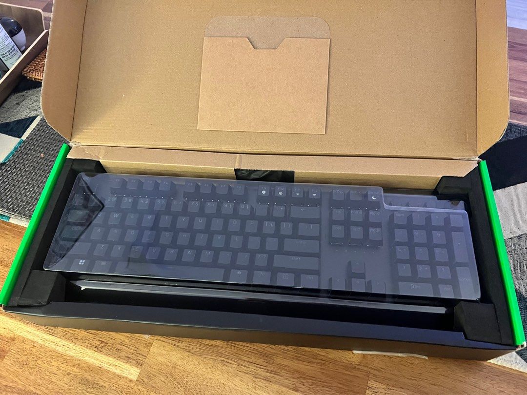 Razor Blackwidow v3 Pro wireless mechanical gaming keyboard, Computers ...