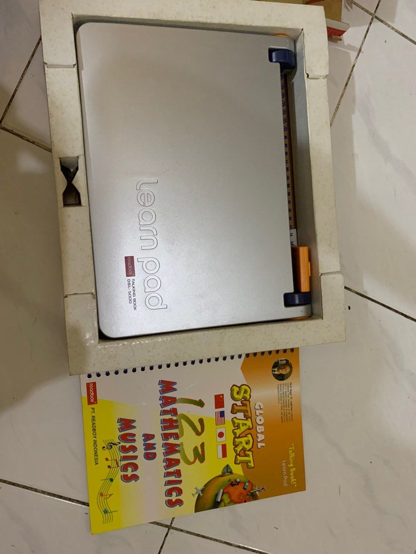 Read boy utk belajar anak, Elektronik, Lainnya di Carousell