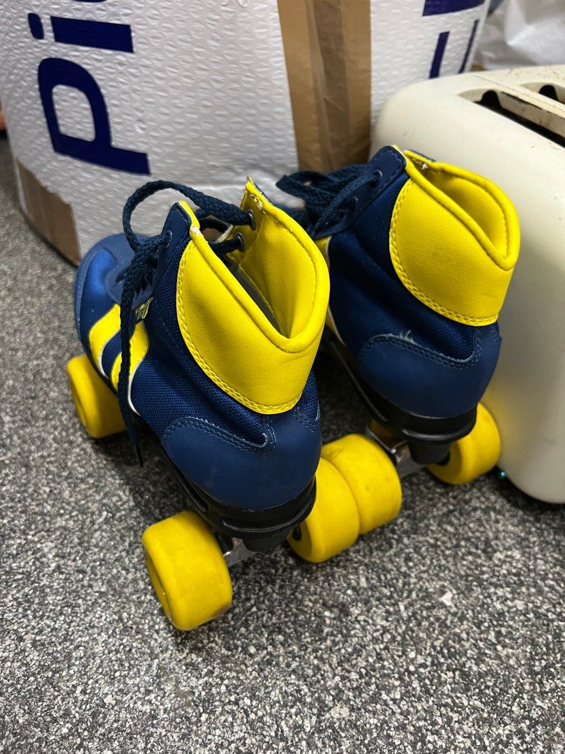 Retro roller boots, Sports Equipment, Other Sports Equipment and ...