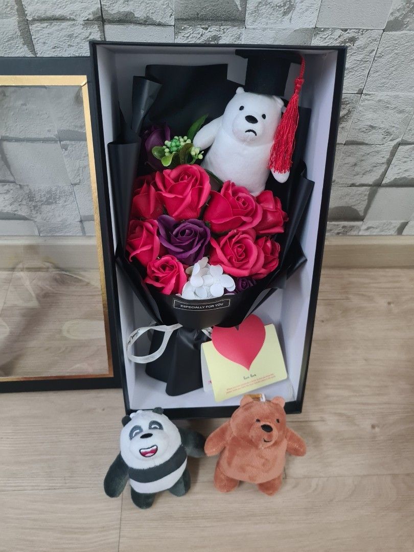 Shin Chan sunflower and rose Graduation Bouquet, Hobbies & Toys ...