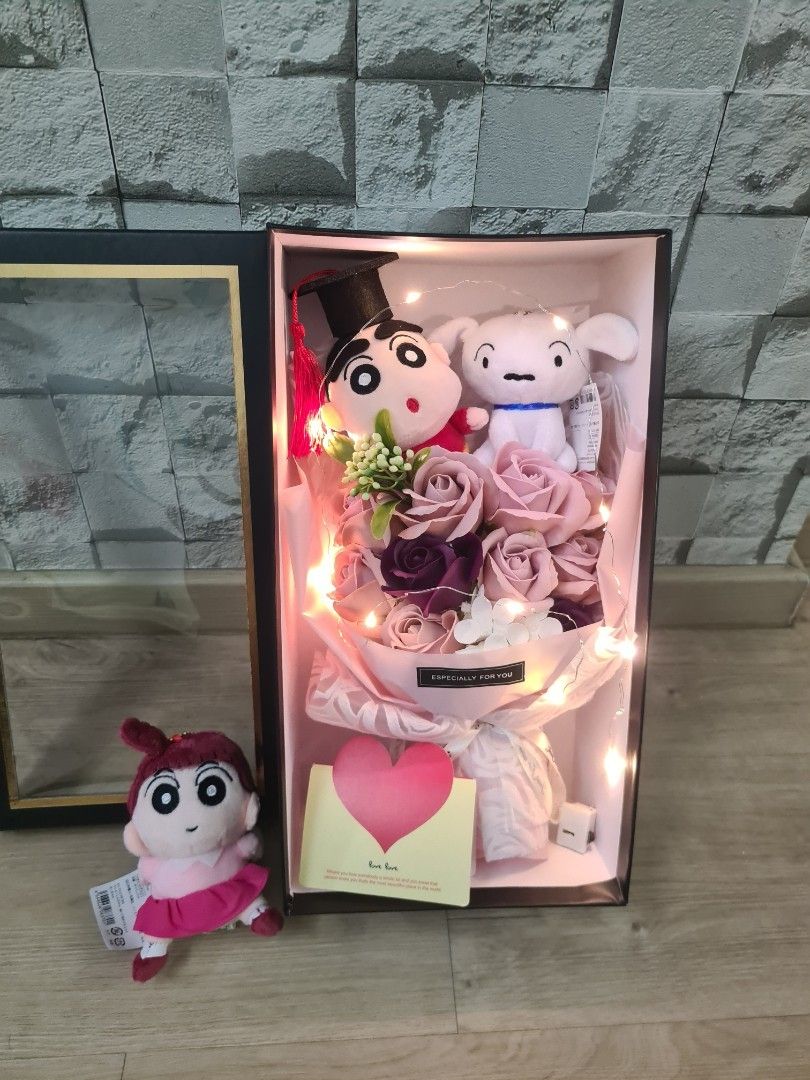 Shin Chan sunflower and rose Graduation Bouquet, Hobbies & Toys ...
