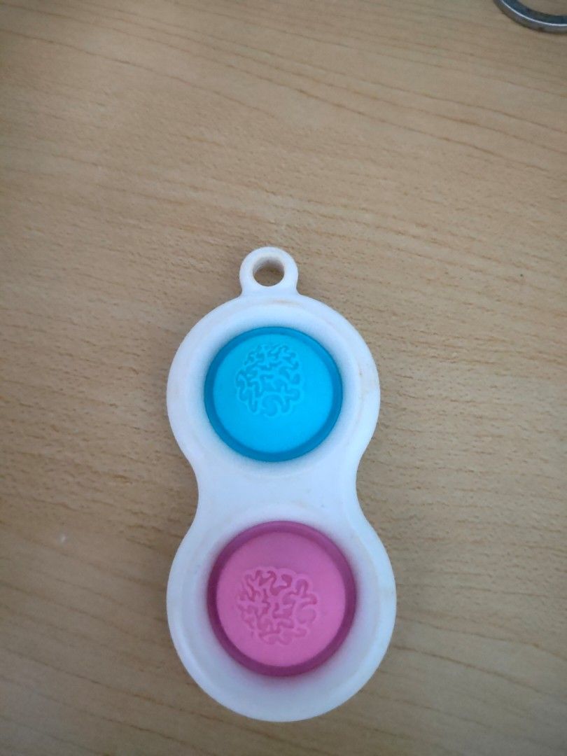 Simple dimple, Hobbies & Toys, Toys & Games on Carousell