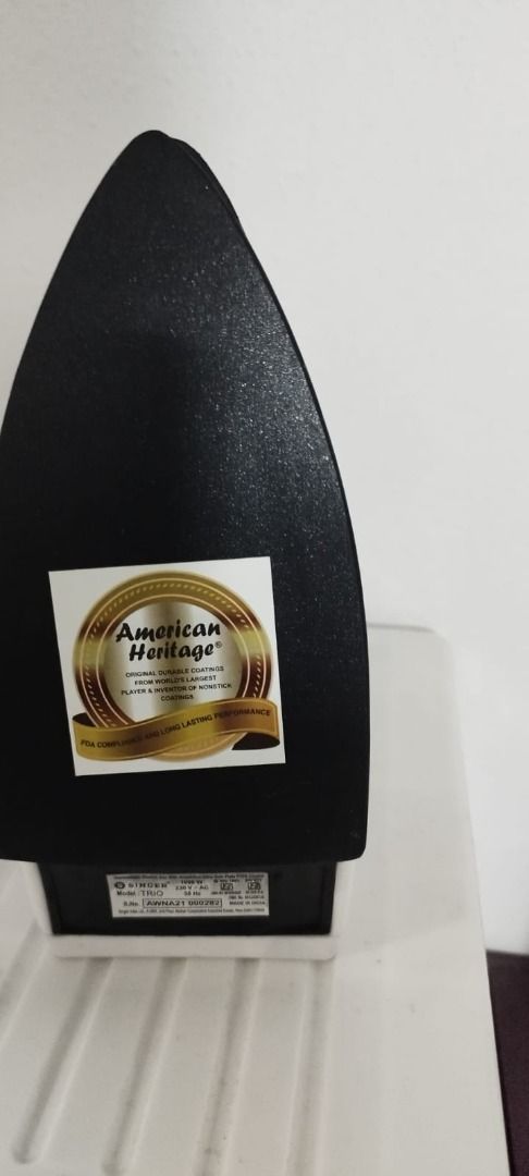 Singer Iron, TV & Home Appliances, Irons & Steamers on Carousell