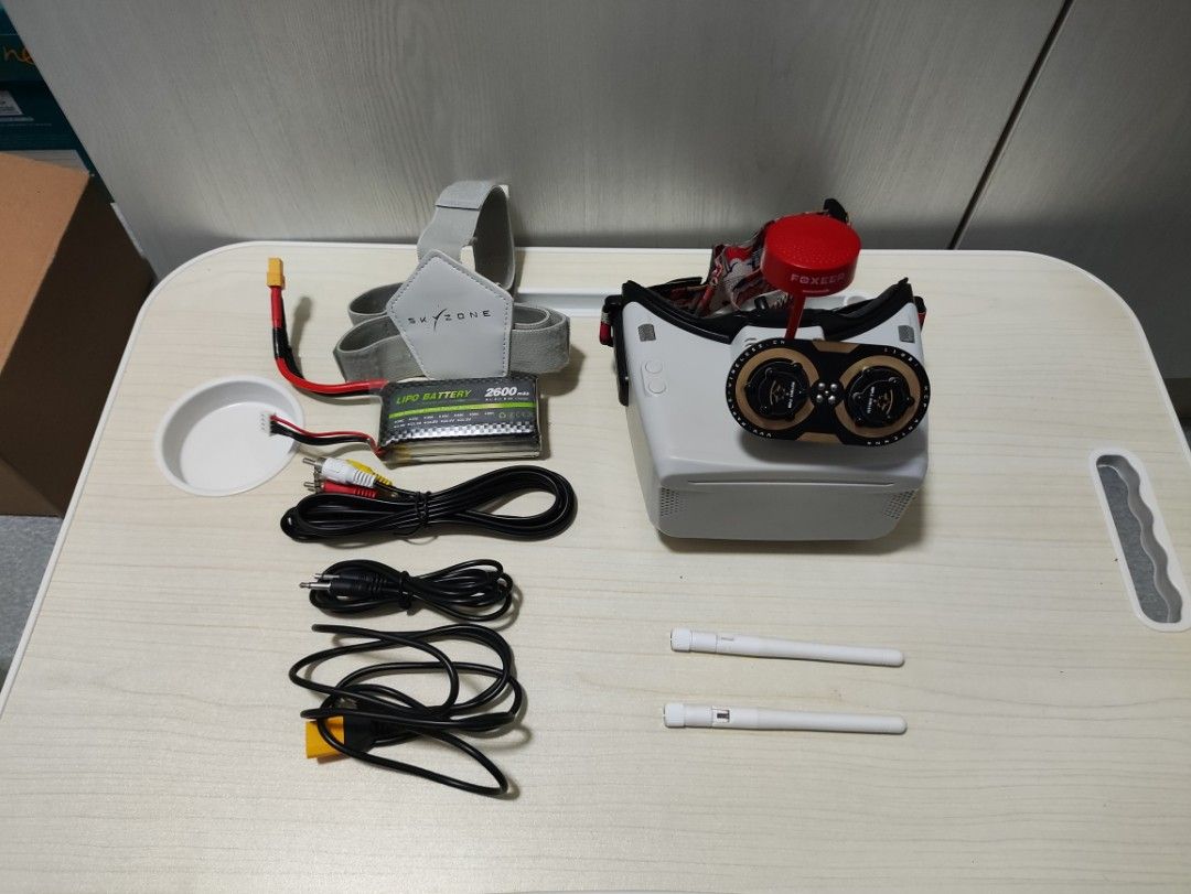 Skyzone Cobra X V2 with Foxeer and Maple Wireless antenna, Photography ...