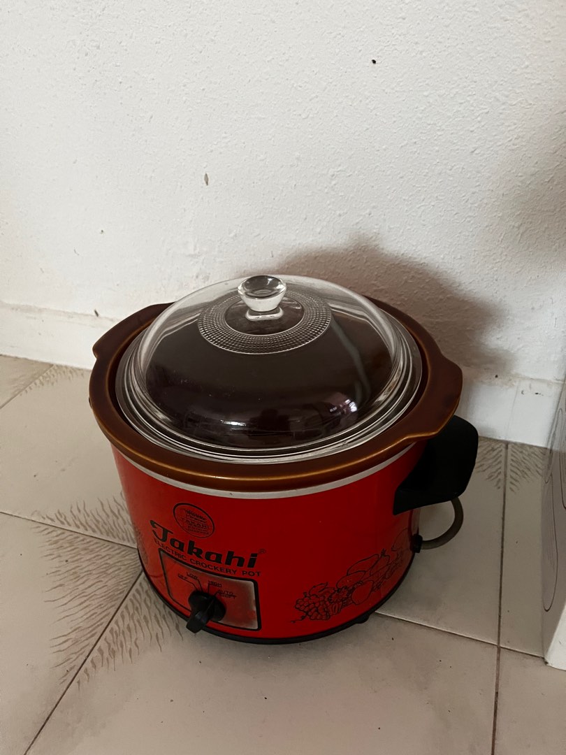 2.4 l Slow cooker lightly used for only Halal food, TV & Home ...