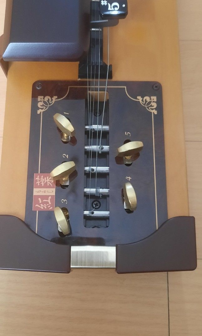 Suzuki Japanese Harp (String Instrument) on Carousell