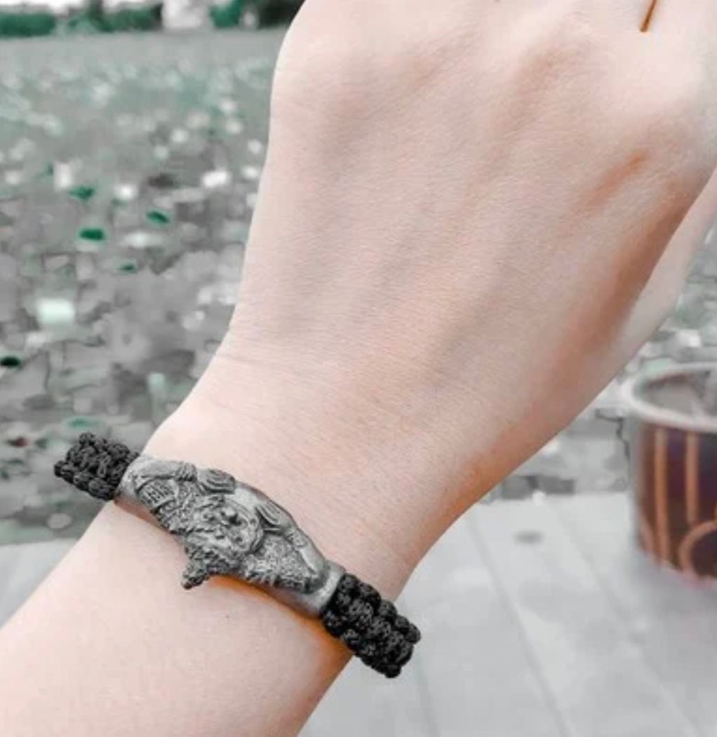 Thai Amulet Phra Rahu Bracelet string be 2560, Hobbies & Toys ...