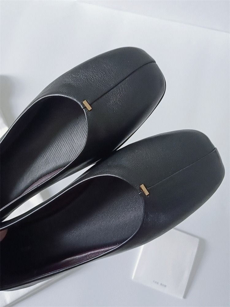 The Row, Eva leather ballet flats (50% Off), 女裝, 鞋, 平底鞋 - Carousell