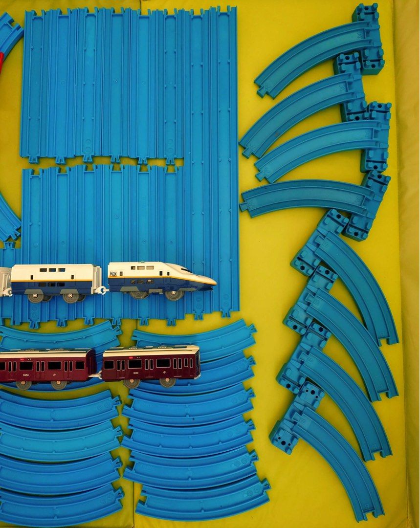 Tomy Tomica Plarail JR 火車路軌配件 暑假親子活動, 興趣及遊戲, 玩具 & 遊戲類 - Carousell