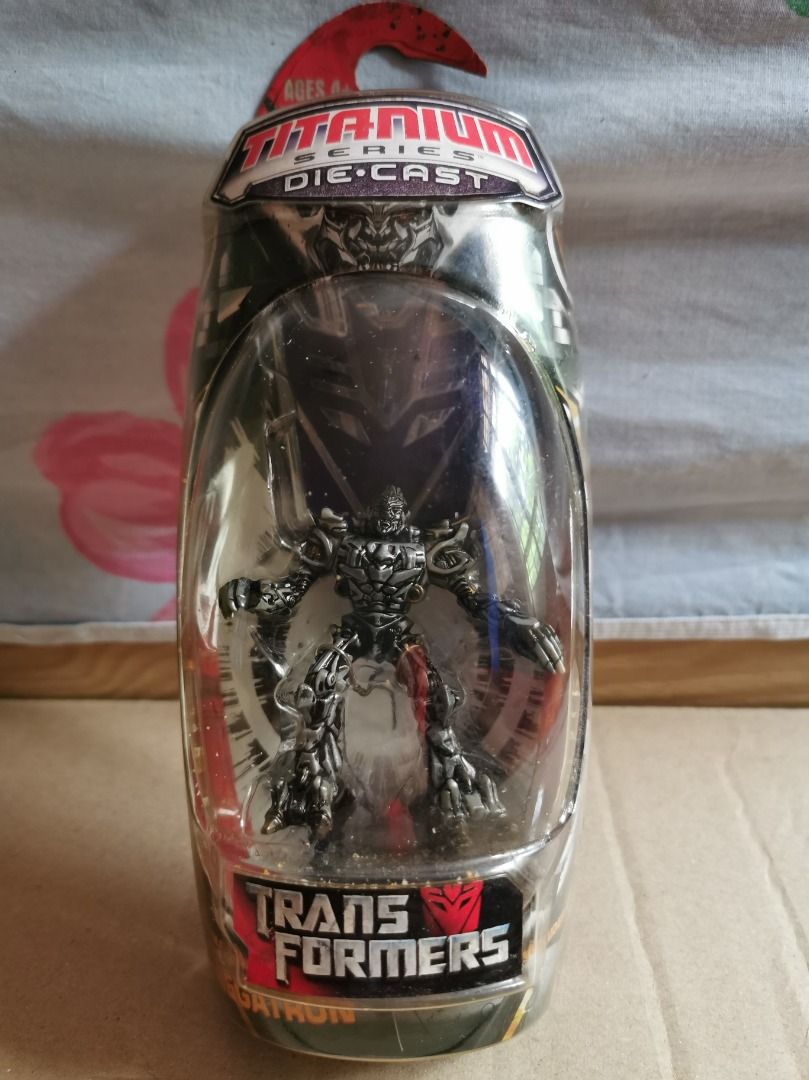 Transformer Titanium Optimus Prime & Megatron, Hobbies & Toys, Toys ...