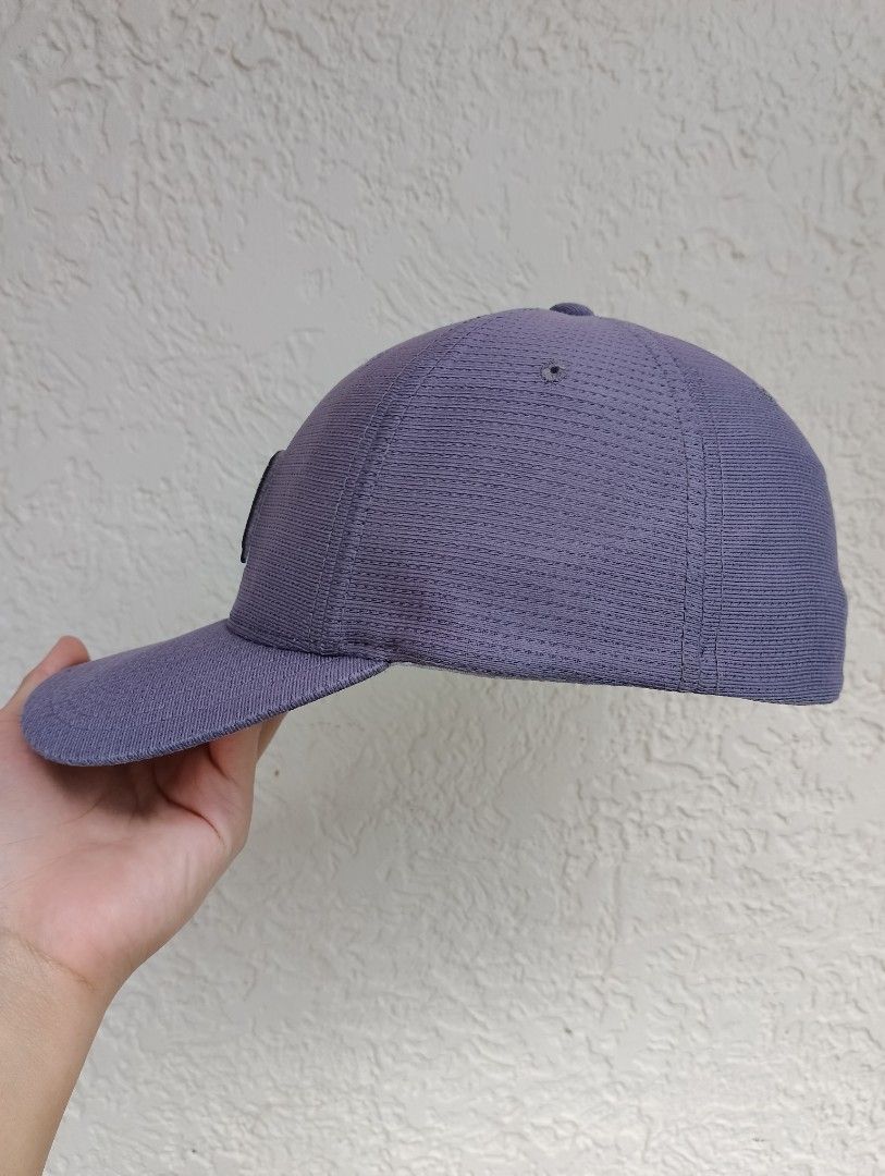 TRAVIS MATHEW GOLF HAT, Sports Equipment, Sports & Games, Golf on Carousell