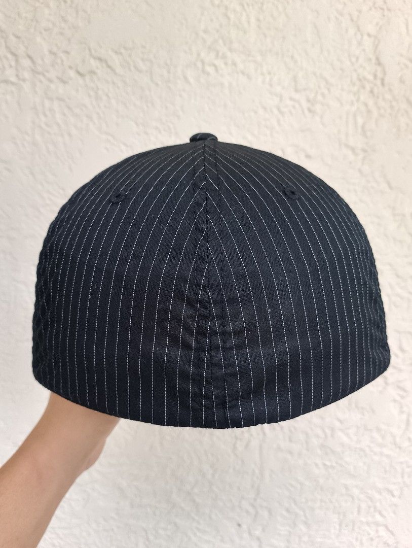 TRAVIS MATHEW GOLF HAT, Sports Equipment, Sports & Games, Golf on Carousell