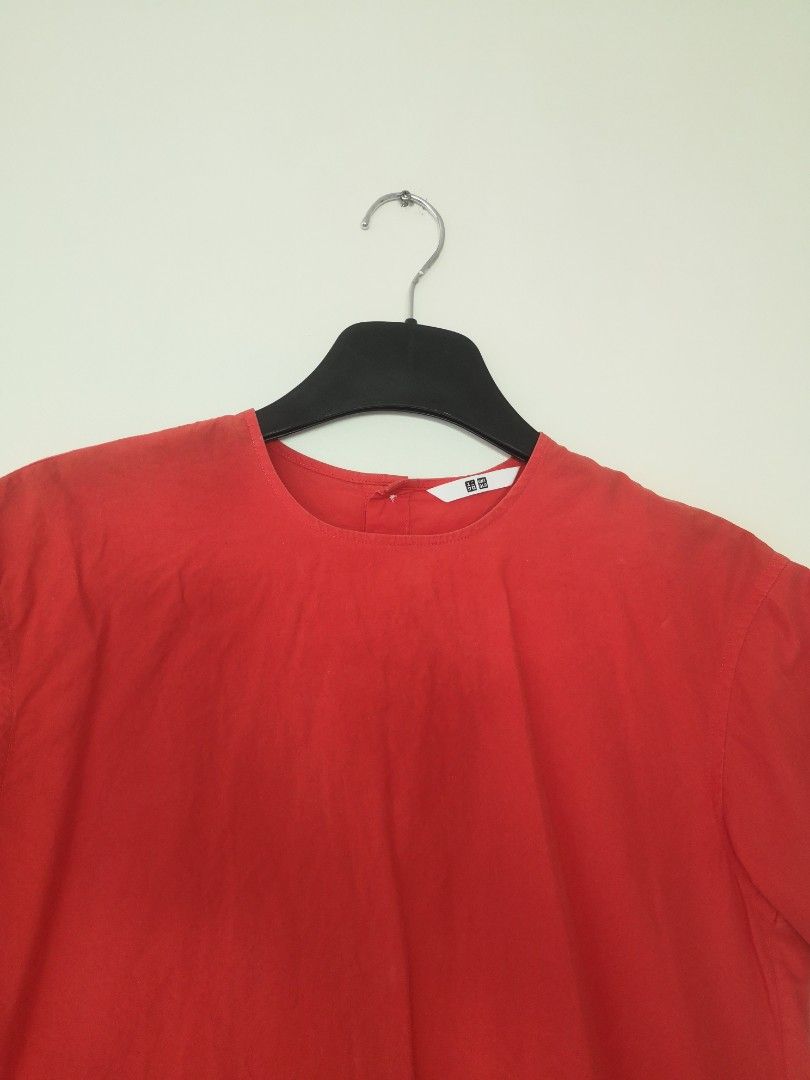 Uniqlo Red orange top, Women's Fashion, Tops, Blouses on Carousell