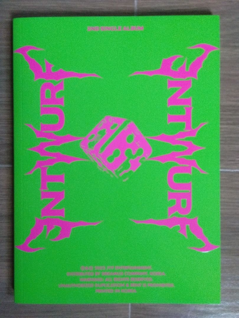 Unsealed NMIXX Entwurf Album (Light ver), Hobbies & Toys, Memorabilia ...
