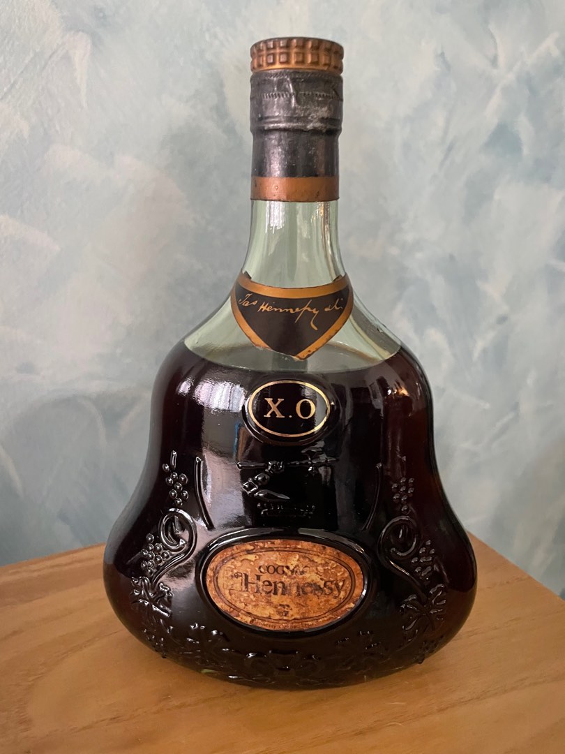 Vintage Hennessy XO 700 ml, Food & Drinks, Alcoholic Beverages on Carousell