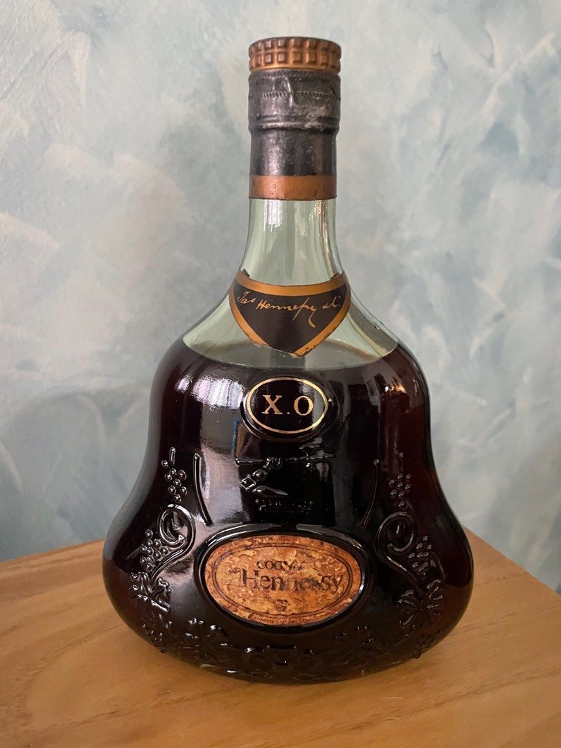 Vintage Hennessy XO 700 ml, Food & Drinks, Alcoholic Beverages on Carousell
