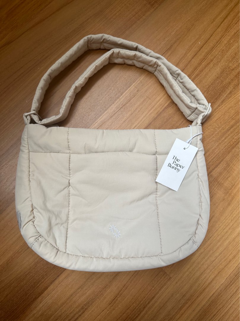 WTT The Paper Bunny Puffer Swing in Aspen, Women's Fashion, Bags & Wallets, Cross-body Bags on ...