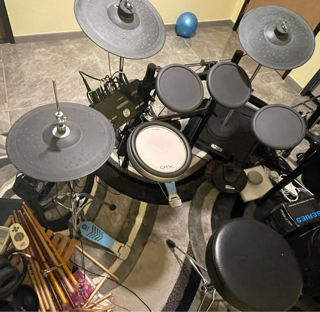 Yamaha DTX 502 electronic drums, Hobbies & Toys, Music & Media, Musical ...