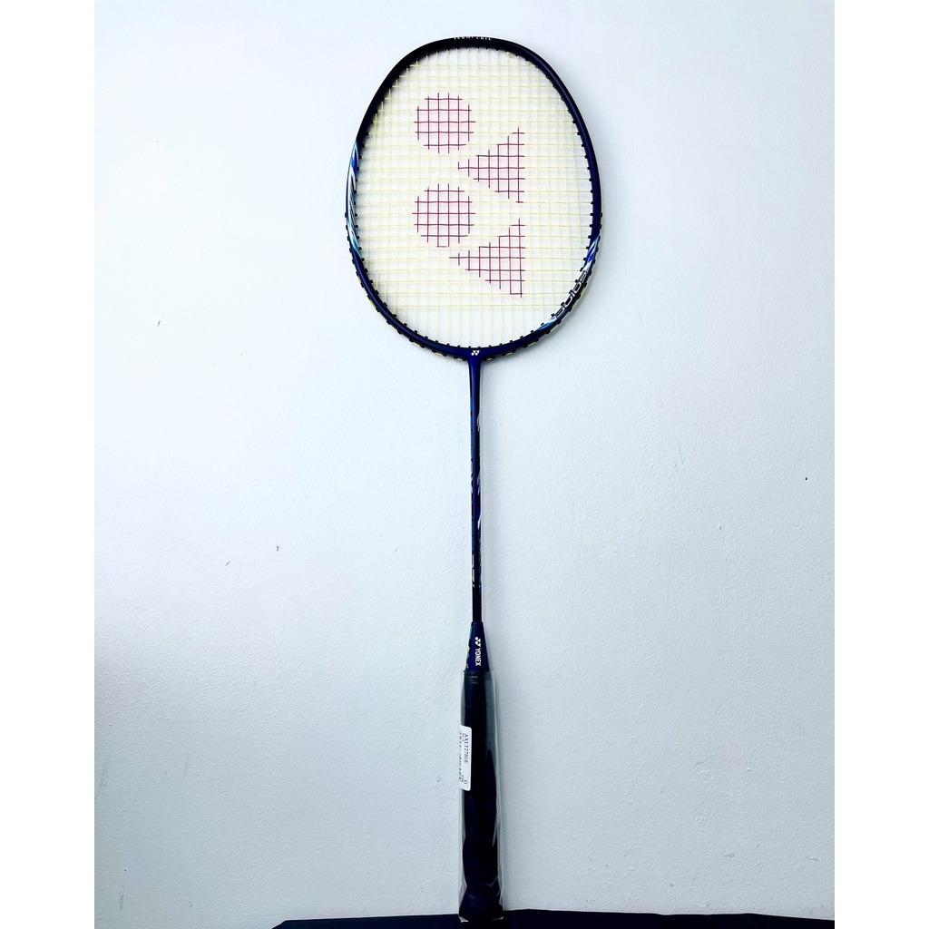 Yonex Astrox Lite 27i Strung Badminton Racket with Racket Bag, Sports ...