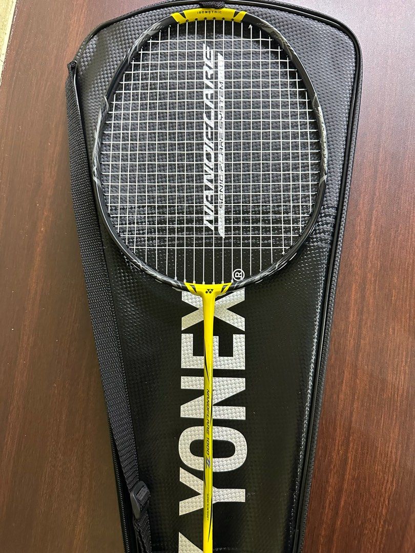 Yonex nanoflare 1000z, Sports Equipment, Sports & Games, Racket & Ball ...