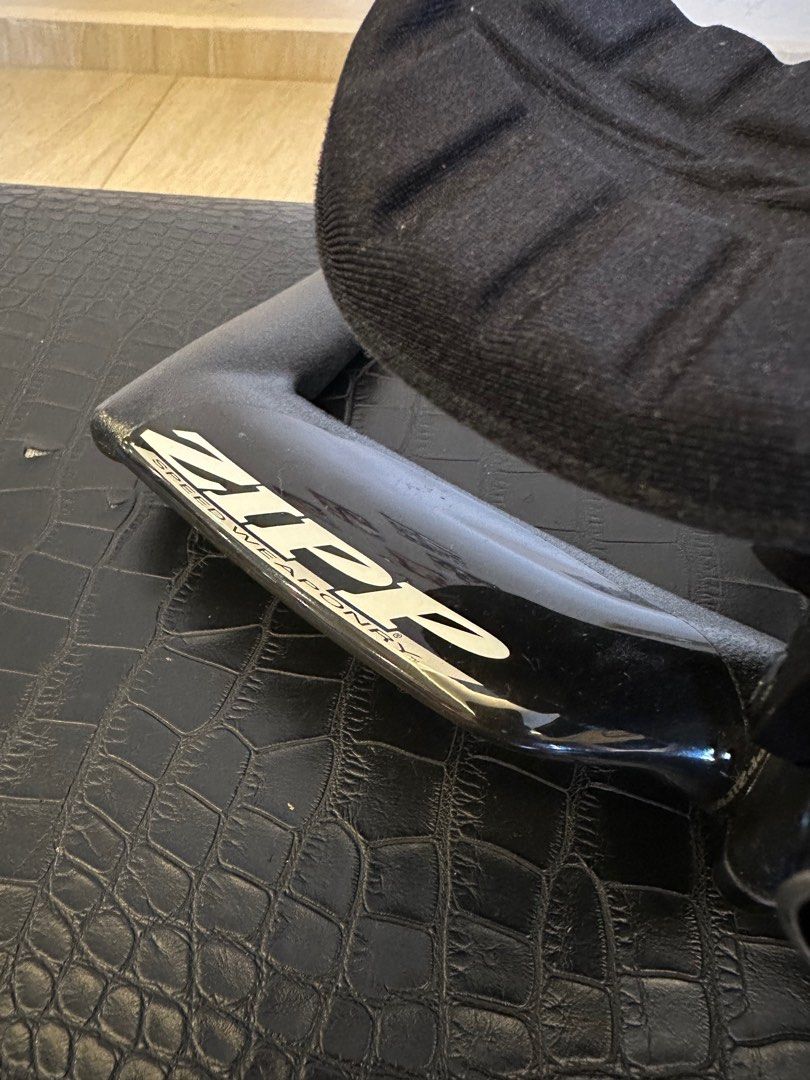 Zipp Aero and Base Bar Cockpit, Sports Equipment, Bicycles & Parts ...