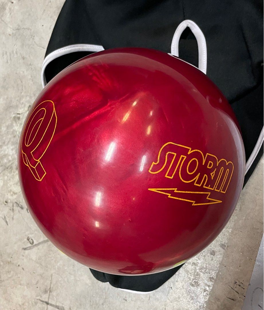 14lbs Storm IQ Tour Ruby Bowling Ball, Sports Equipment, Sports & Games ...