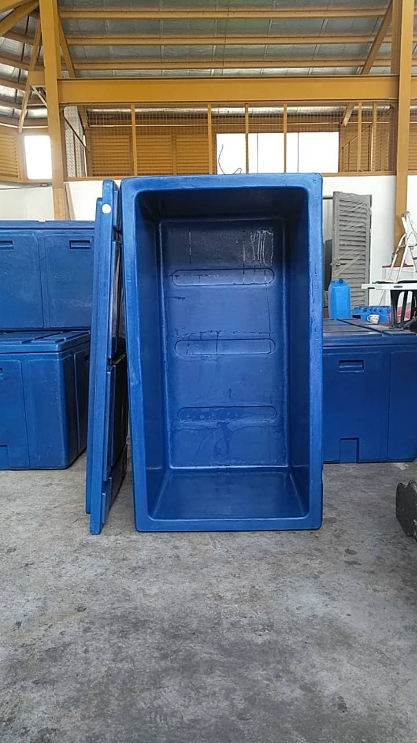 240 liters Cooler box fish box, Furniture & Home Living, Home ...