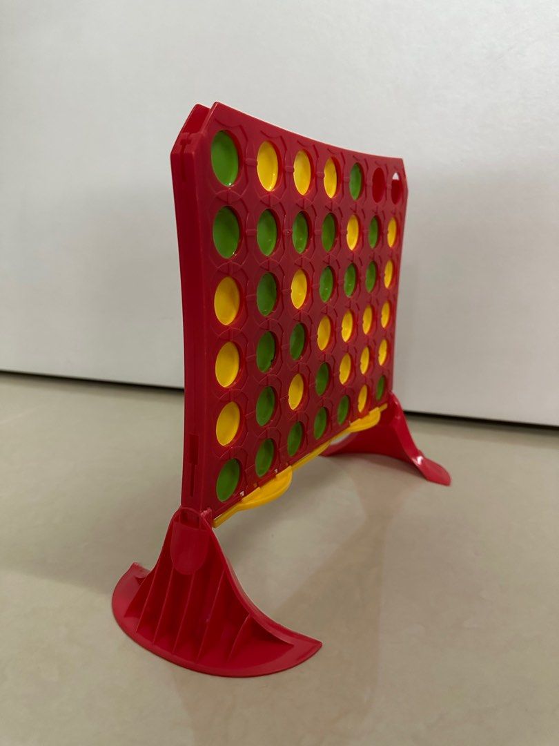 4-in-a row puzzle, Hobbies & Toys, Toys & Games on Carousell