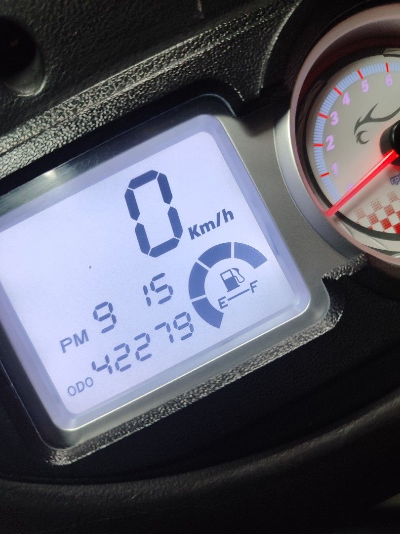 出售 光陽 GP125 鼓煞 2016年 原廠使用手冊都在 一手車 原漆 可換車, 機車, 二手機車在旋轉拍賣