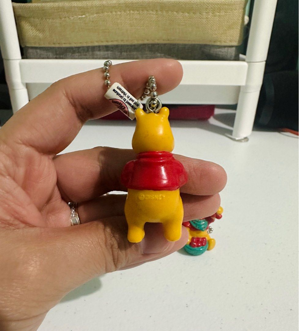 Authentic Disney Winnie the Pooh & Tigger Set Charm/Keychain, Hobbies ...