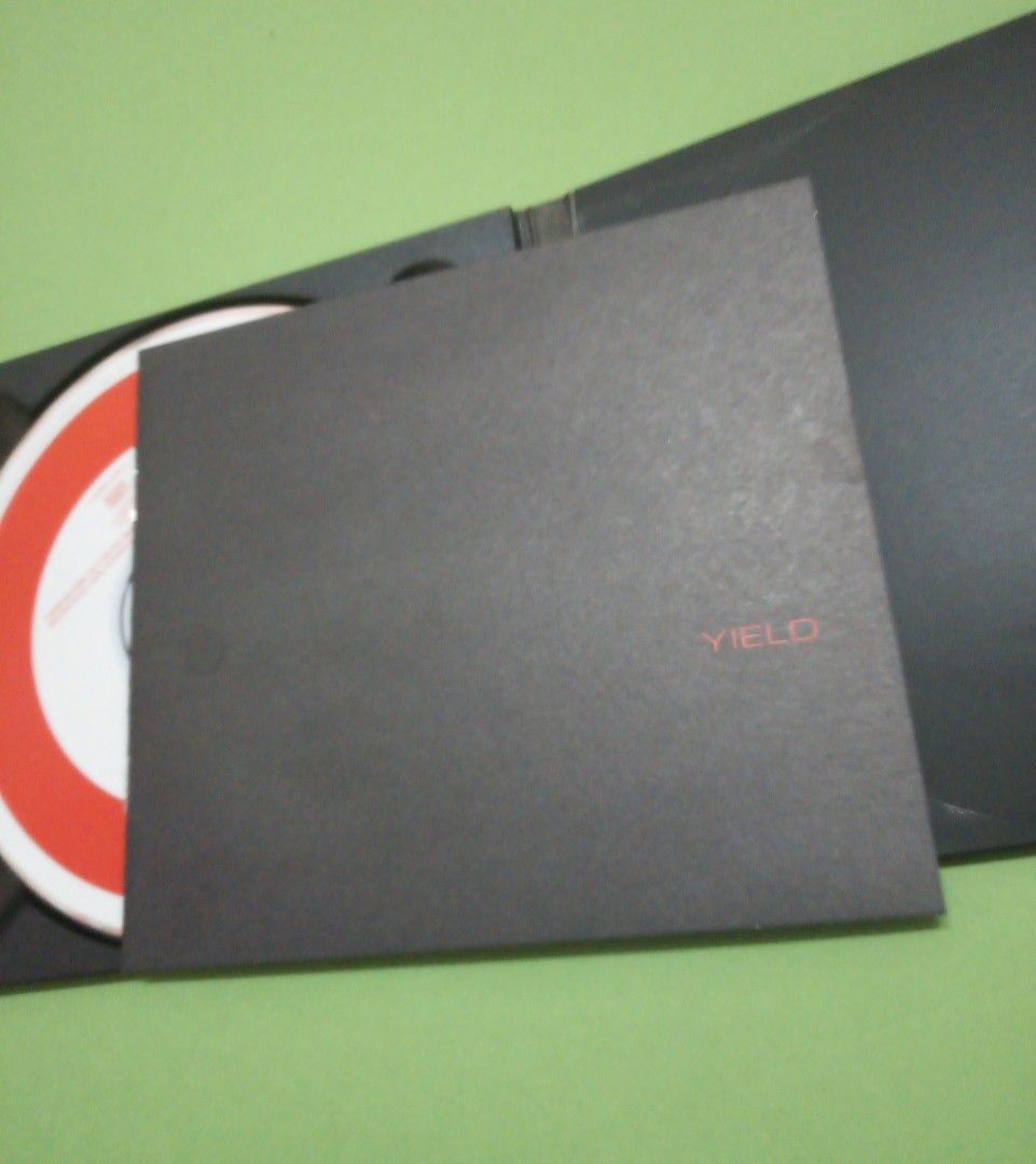 CD PEARL JAM : YIELD ALBUM (1998) GRUNGE EDDIE VEDDER ART ROCK, Hobbies ...