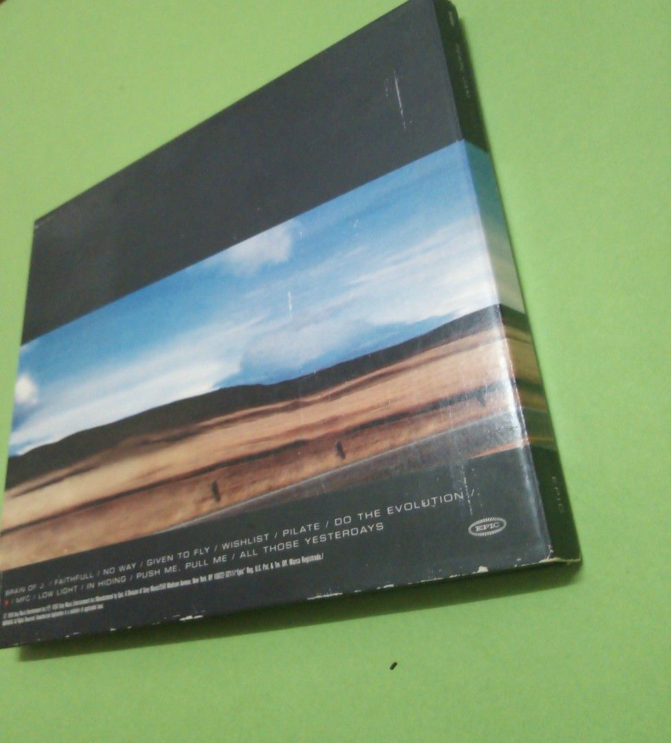 CD PEARL JAM : YIELD ALBUM (1998) GRUNGE EDDIE VEDDER ART ROCK, Hobbies ...