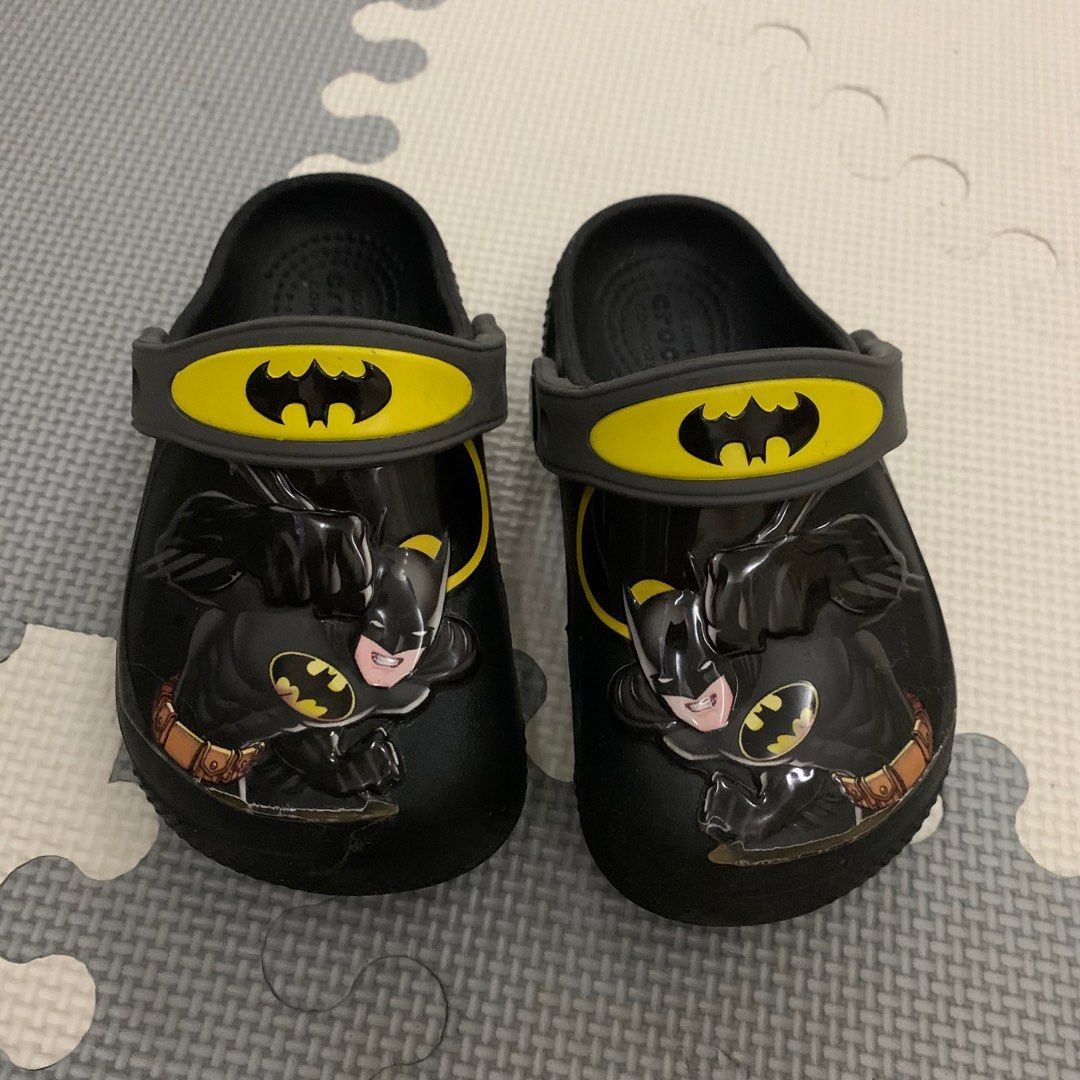 Crocs batman C8, Babies & Kids, Babies & Kids Fashion on Carousell
