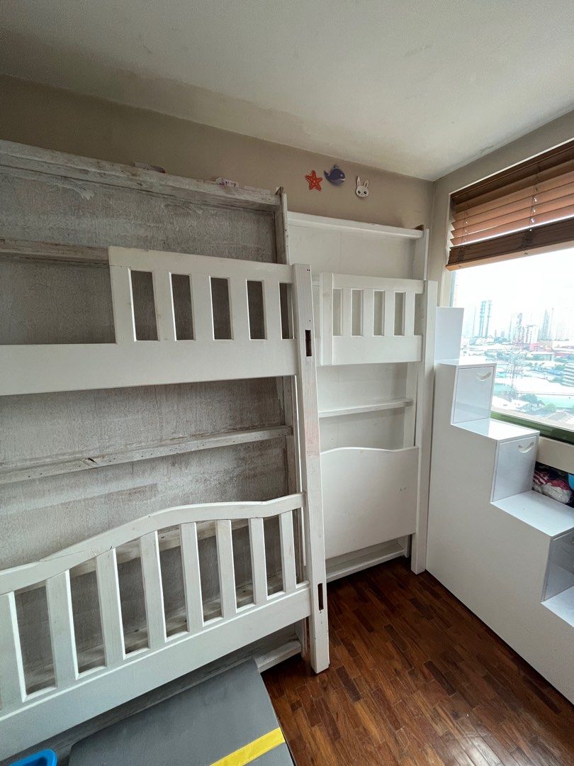 Double deck with stairs storage on Carousell