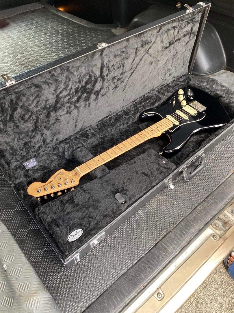 Fender Hardshell Case for Stratocaster & Telecaster on Carousell