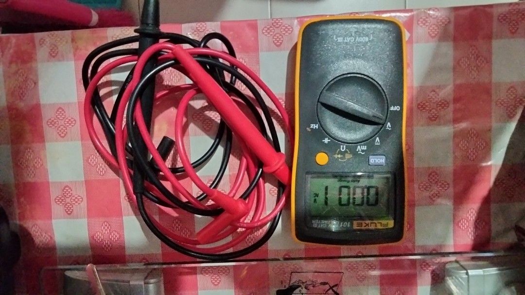Fluke 600v Cat 111 multimeter, Car Accessories, Electronics & Lights on ...