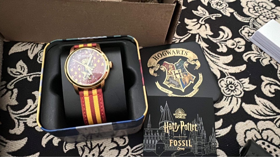 Fossil (Limited Edition) Harry Potter Watch on Carousell Fossil (Limited Edition) Harry Potter Watch on Carousell