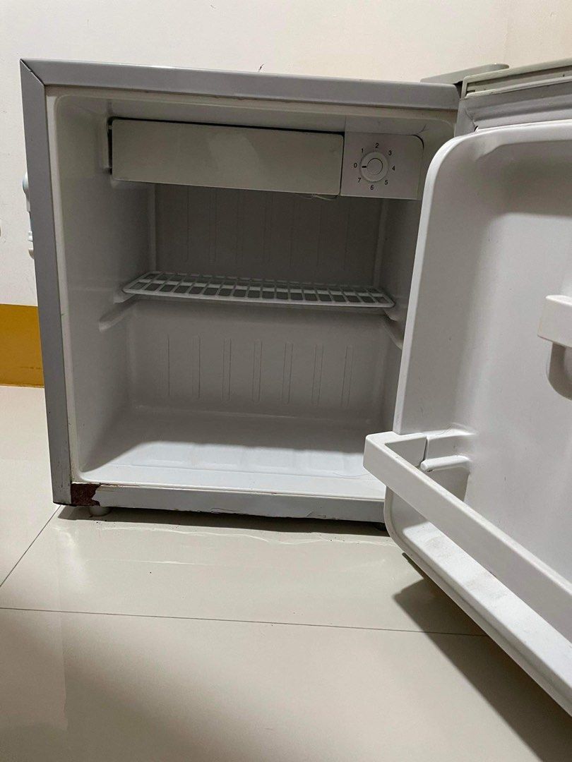 Hanabishi Single Door Refrigirator HASREF 18 on Carousell