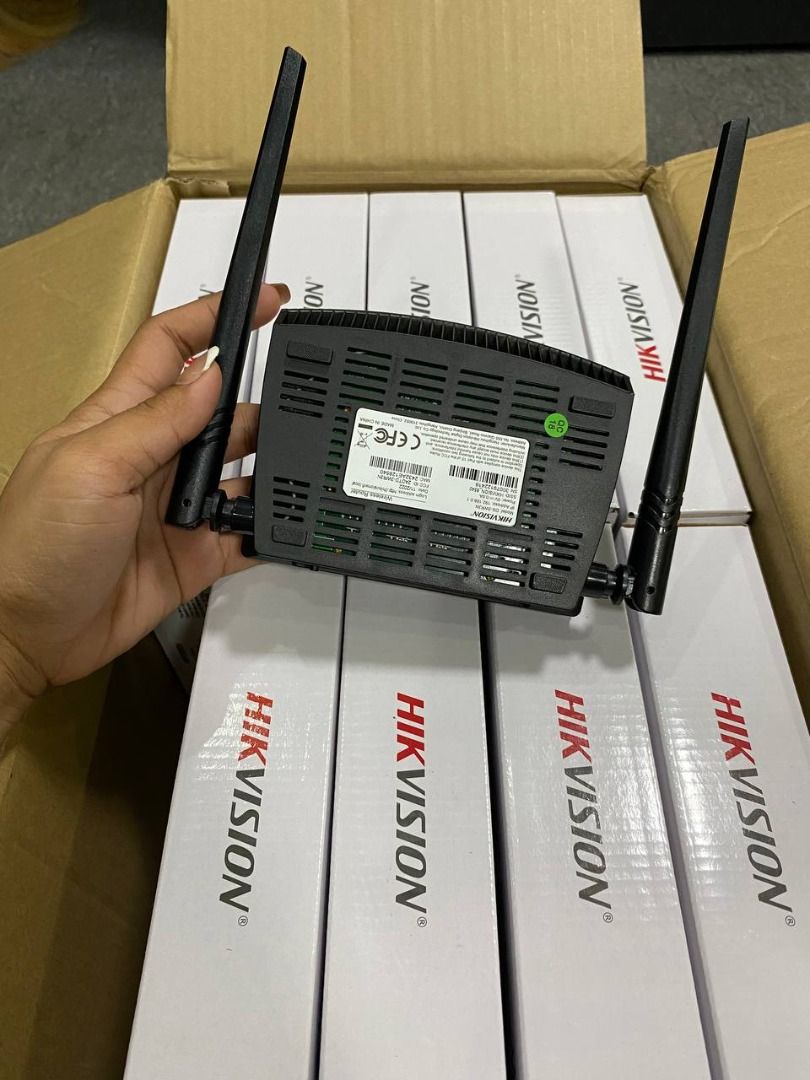 Hikvision DS-3WR3N 300Mbps Wifi4 Router, Computers & Tech, Parts ...