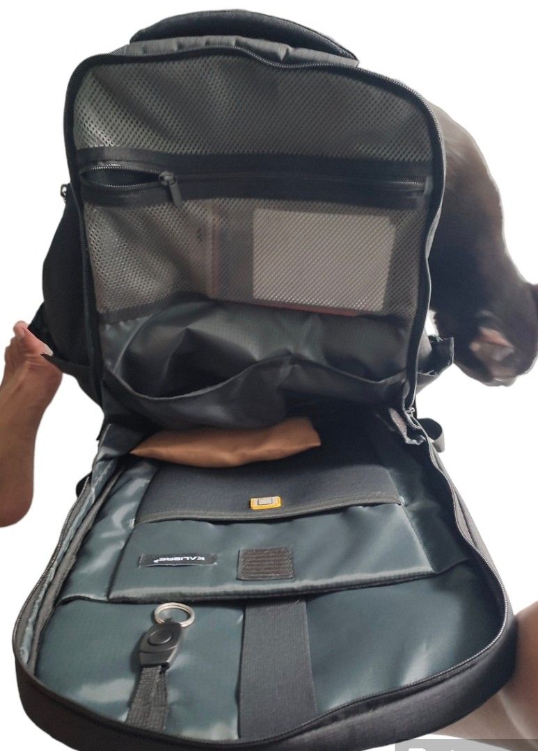 Black Minimalist Kalibre Bag pack Made In Indonesia, Men's Fashion ...