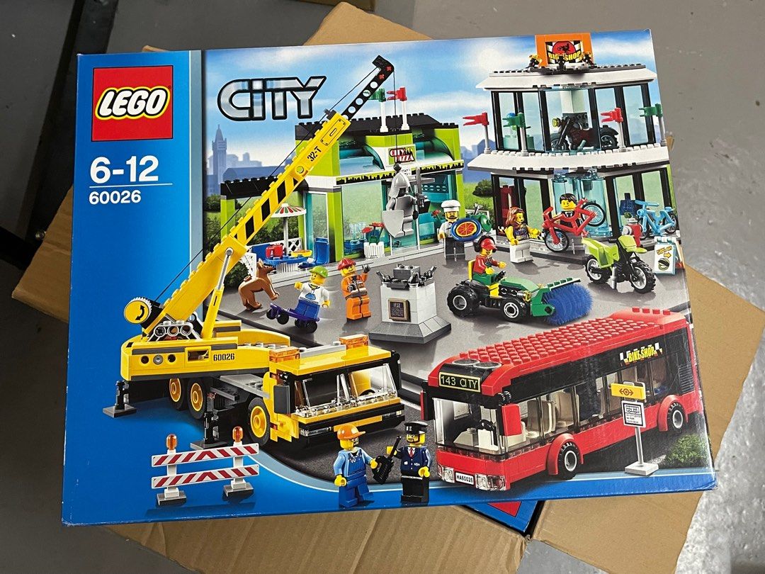 Lego City 60026 Town Square (2013), Hobbies & Toys, Toys & Games on ...
