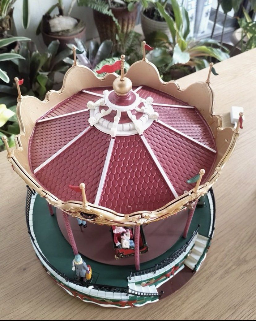 Lemax santa carousel on Carousell